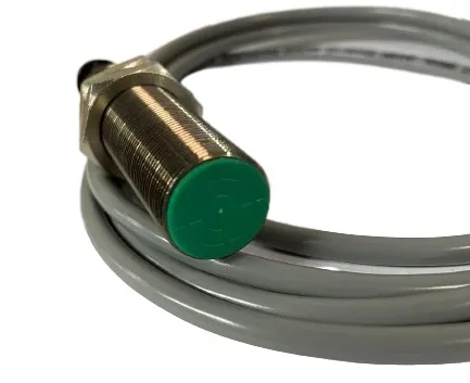 Loja G4 Máquinas - 990 - SENSOR INDUTIVO 24 VCC 4 FIOS DIAM. 18MM PNP