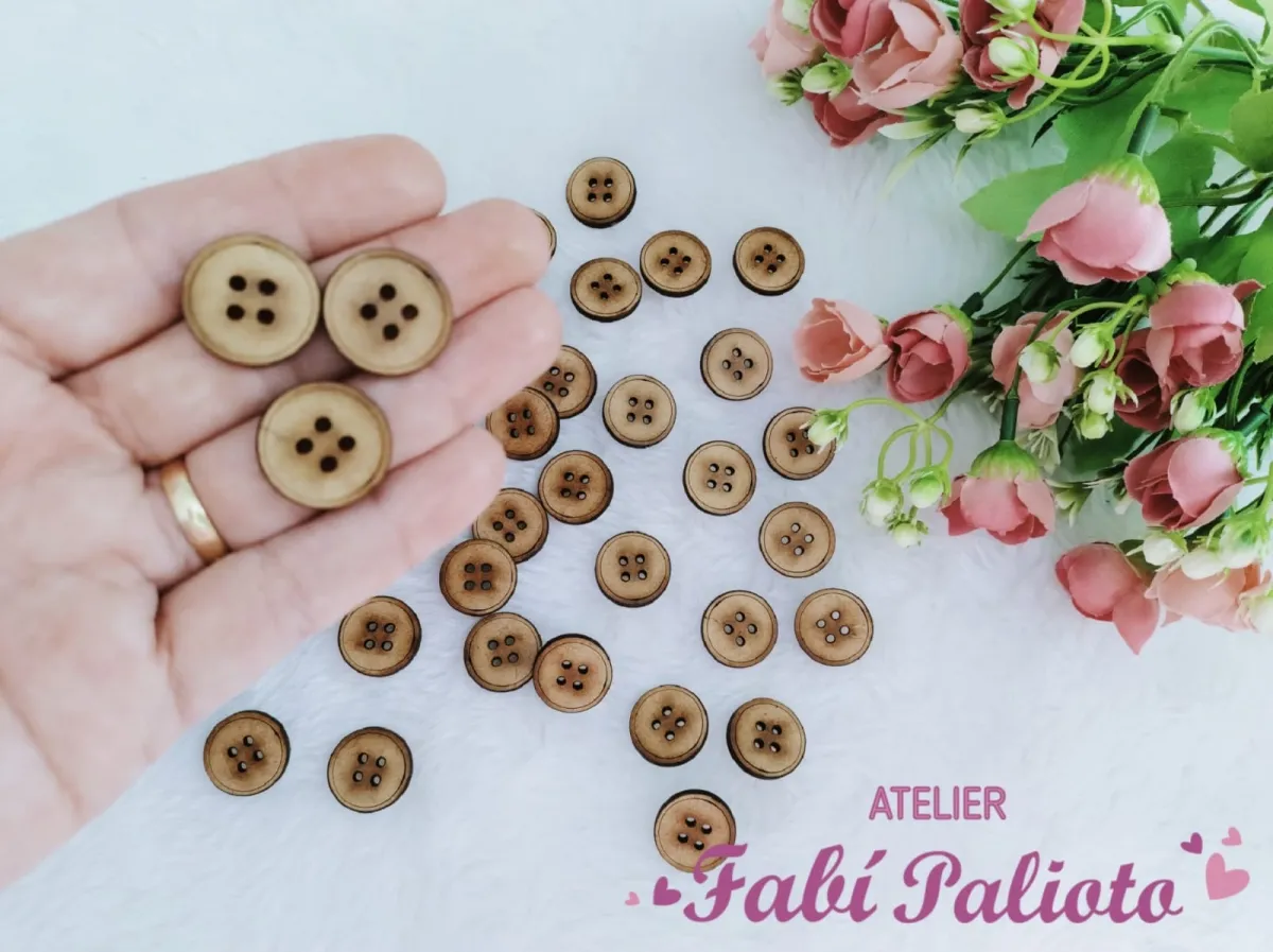 Atelier Fabi Palioto - MDF17 Botões 4 furos em MDF 2cm