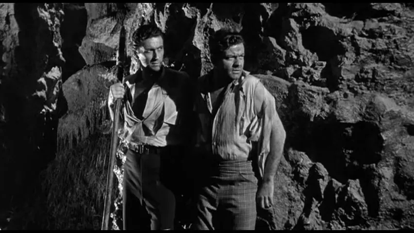 Cine Classic - O Vale dos Dragões