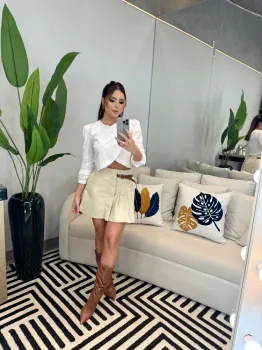 Bianca Moura Showroom