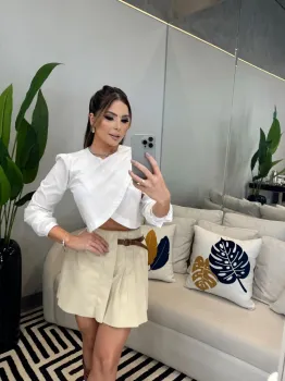 Bianca Moura Showroom