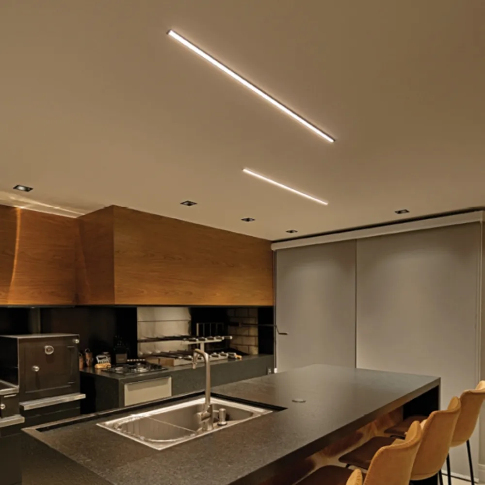 Lightllux - KIT PERFIL LED SOBREPOR 5m - BRANCO + FITA /FONTE